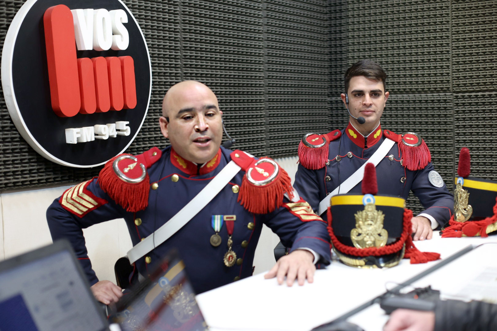 Dos Granaderos recorren las escuelas revalorizando la gesta libertadora ...