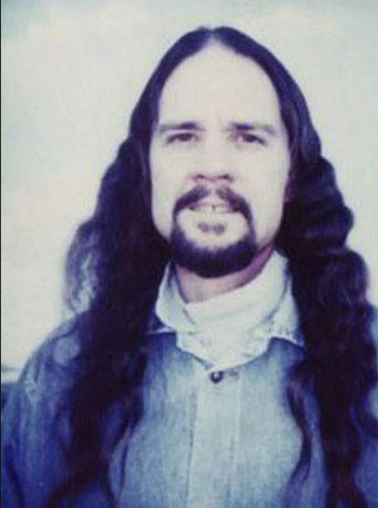 Trece crímenes para evitar un terremoto: la historia del asesino que ...