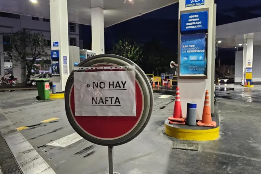 El Gobierno busca normalizar el abastecimiento de nafta en las próximas ...
