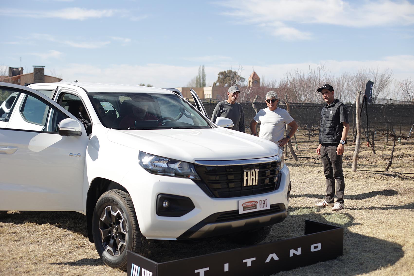 Lorenzo Automotores presentó la Fiat Titano en un circuito y demostró ...