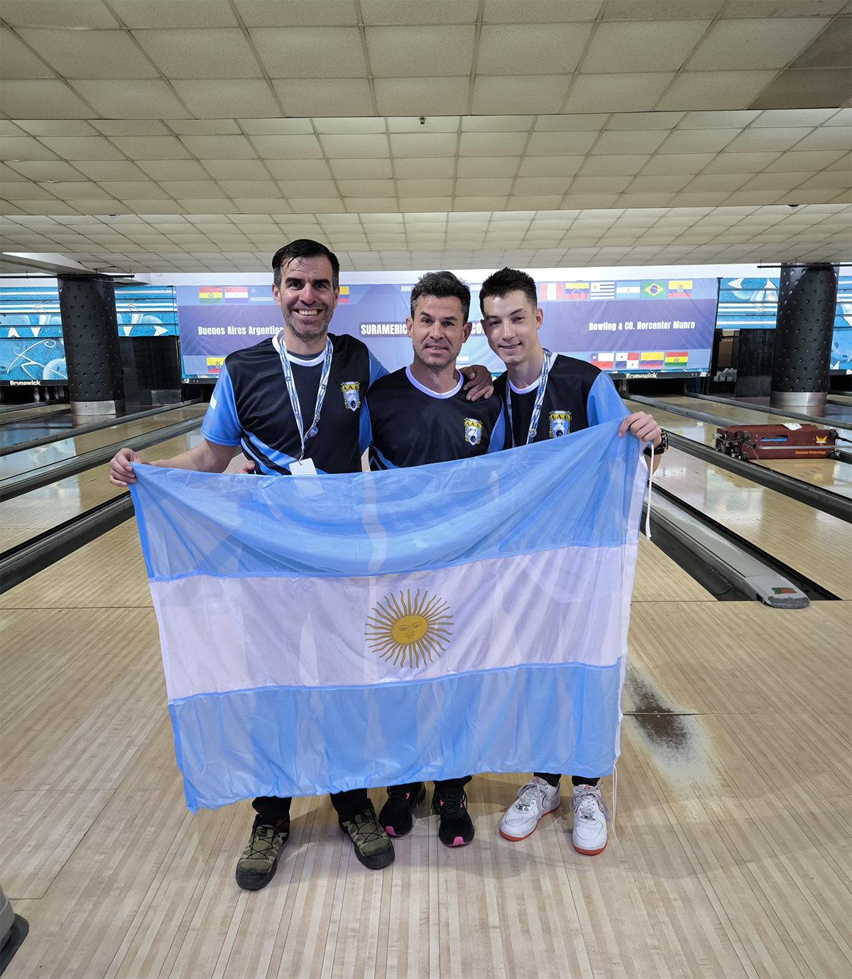 Jorge Giménez, Federico Giménez y Claudio Martos representaron al país ...